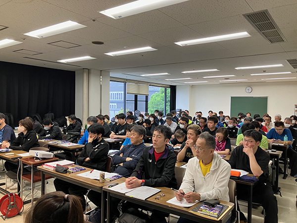 [クローズアップ]コーチ無法地帯から脱却せよ ｜ 卓球王国PLUS